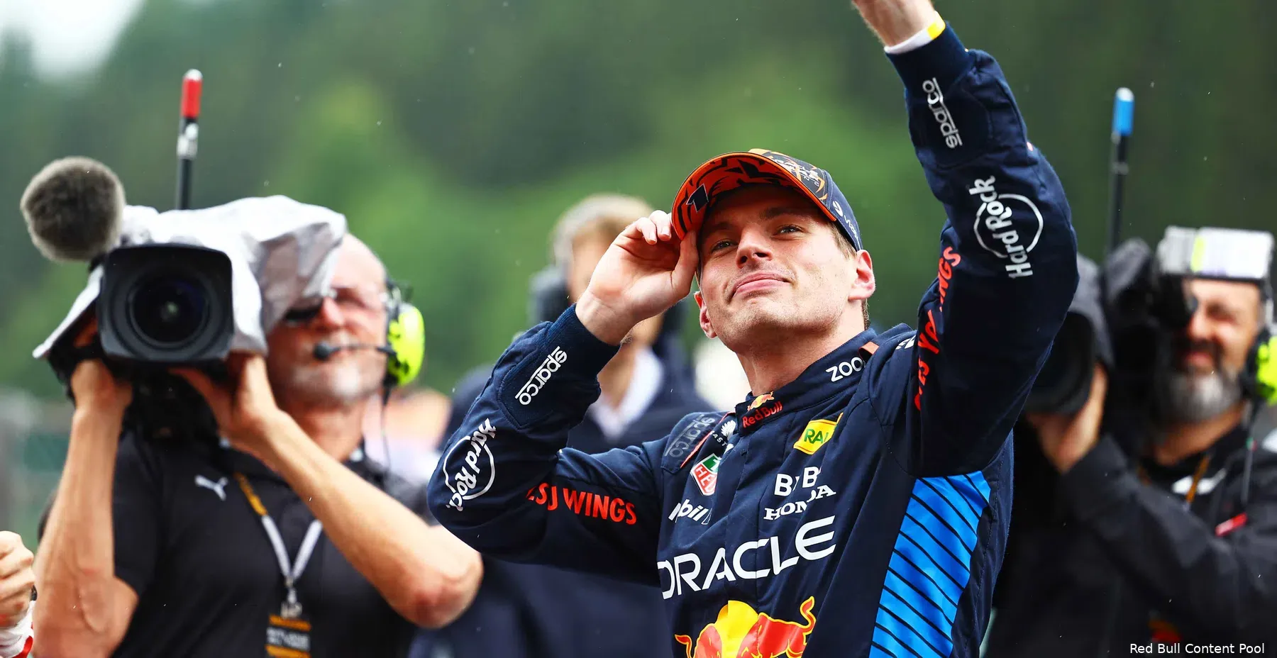 Verstappen legt keuze Red Bull uit: ‘Wat voor McLaren werkt, werkt niet voor iedereen’